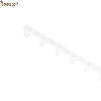 China Plastic Eco-friendly Lightweight Beehive Spacer for Bee Farm Frame Spacer for sale