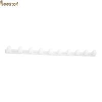 China Plastic Eco-friendly Lightweight Beehive Spacer for Bee Farm Frame Spacer for sale