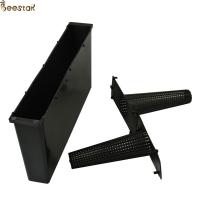 China 6 Litre Beekeeping Honey Bee Feeder Tool Black In Hive Frame Feeder With Accessories for sale