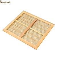 China Langstroth Beehive Bamboo Queen Excluder Apiculture Beekeeping Trapping Tool for sale