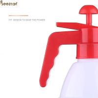 China 800ml Pe Plastic Spray Bottle Garden Sprayer Strong Botter Beekeeping for sale