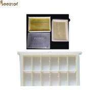 China Plastic Beekeeping Equipment 6 or 12 Comb Honey Boxes With Comb Honey Frame for sale
