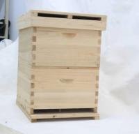 China Langstroth Unassembled Honey Bee Hive Box Kit Wooden Beekeeping Equipment for sale