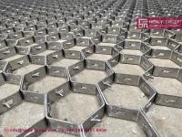 China SS304 Hex Metal Grating | Mexico Hex Metal for Refractory furnace lining, 14ga thick, 1