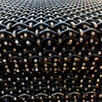 China High Tensile Strength Corrosion Resistant Woven Wire Screen Mesh with Customizable Width for Vibrating Screens for sale