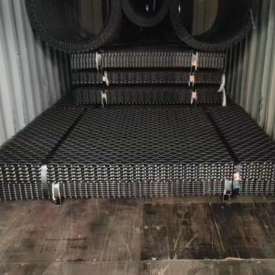 China 1-200mm Aperture Vibrating Screen Square Opening Mesh for Stone Sizing Sorting and Separating for sale