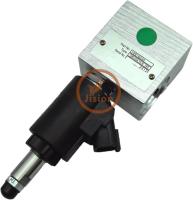 China Excavator Pressure Relief Valve 14616531 Green Point for EC250D EC500E 24V for sale