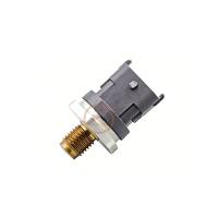 China Fuel Injection Pressure Sensor A0041536728 A0061536528 13537794758 for Excavator 100% New for sale
