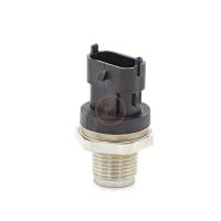 China Common Rail Fuel Rail Pressure Sensor 0061533328 0281002691 for Excavator for sale