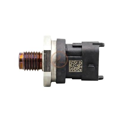 China Diesel Common Rail Fuel Pressure Sensor 5001853014 55PP02-02 06J906051D 45PP3-7 Auto Spare Parts for sale