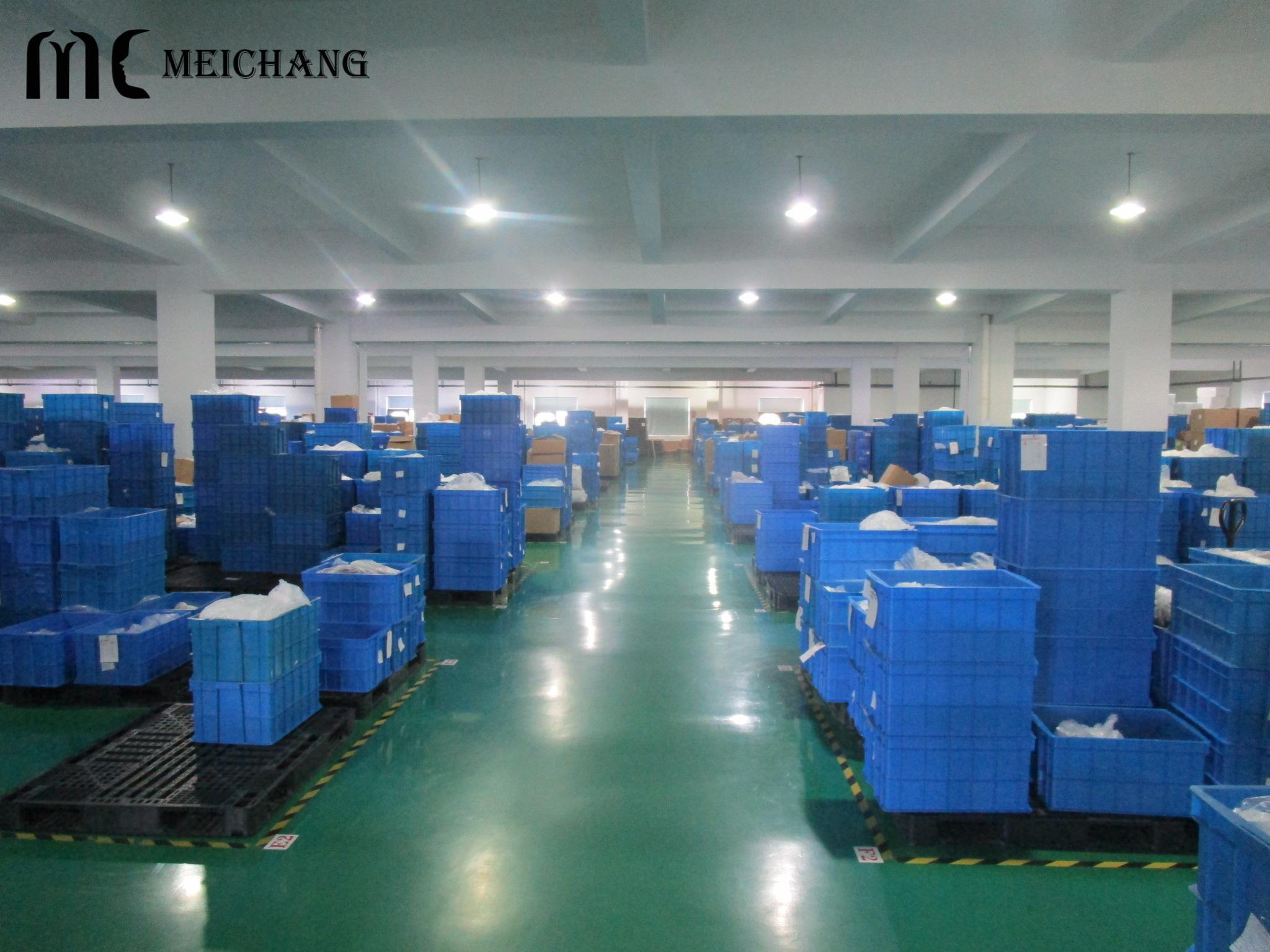 finished goods warehouse for plastic pump bottles and airless bottles