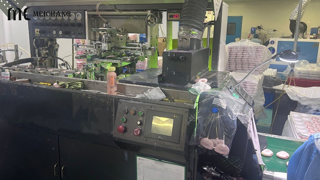 Cosmetic packaging color quality inspection system | Ningbo Meichang
