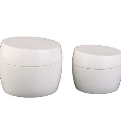 China Leakproof Recyclable PP Cosmetic Cream Jar 30g 50g Plastic Makeup Container with 10,000 MOQ for sale