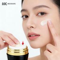 China 30ml Wine Jar Shaped Airless Pump Bottle Acrylic Vacuum Protection for Skincare for sale