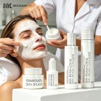 China Luxury Crystal Clear Glass Skincare Packaging Set 30ml 50g 100ml 120ml Leakproof OEM ODM for sale
