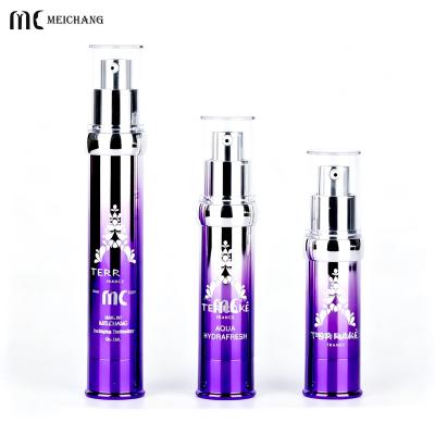 China 15ml 30ml Metallic Vacuum Airless Eye Cream Bottle Ergonomic Light Proof for sale