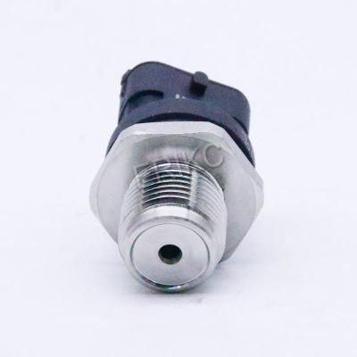 China ERIKC 0281002475 Common Rail Pressure Sensor For BOS 0281002788 0281002405 Sensor Position 31401-27000 for sale