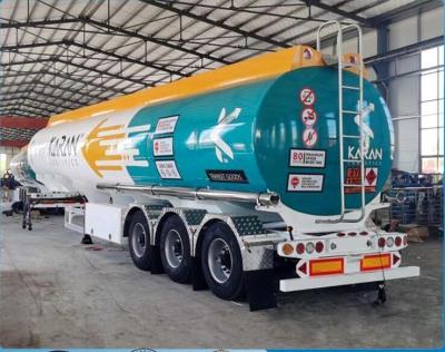 China 12t Grade Van Type Fuel Tank Semi Trailer For Large Capacity Petroleum Transportation for sale