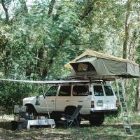 China Aluminum Frame Rooftop Tent Car Large Size 1.9M 1.6M 1.4M Soft Shell Double Layer Foldable Soft Car Roof Tents for Vehicle SUV for sale