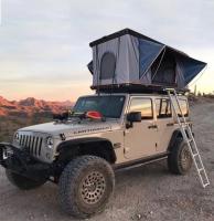 China Camping Aluminum 3 Person Outdoor Hiking Rooftop Roof Top Car Tent Triangle Clamshell Hard Shell Roof Top Tent with Solar System for sale