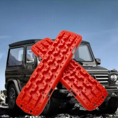 China SPAKYCE Off-Road Emergency Tool Kit Mud Sand Snow Traction Mats Track Boards Black Red for Rescue Trapped for sale