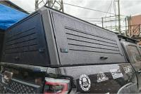 China Aluminum Alloy 4x4 Waterproof Steel Hard Top Canopy Pickup Truck Topper Camper Side Steps for sale