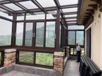 China Weather Resistant Modular Sunroom with 3.0mm Aluminum Profile and Triple Glass Insulation Options for Patio Conversion for sale