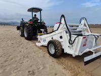 China Ride-On Beach Cleaning Machine for Skid Steer Loaders at Dimension L*WH 4500*2168*1860mm for sale