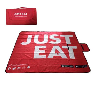 China Wholesale Waterproof Portable Picnic Blanket 140x160cm Custom Logo Outdoor Travel Mat for sale