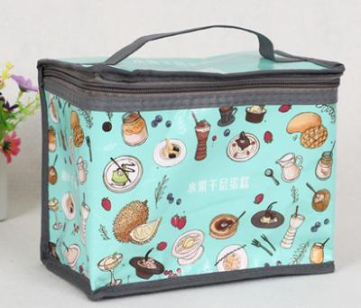 China Customizable 600D Insulated Thermal Food Carry Bag for Picnic Travel Cooler Bag for sale