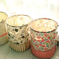 China Customizable Foldable Laundry Basket 40x50cm Jute Canvas Storage Bin with Lid for sale