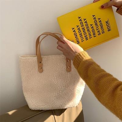 China Women Winter Lamb Wool Crossbody Shoulder Bag 20x10cm Warm Casual Handbag Beige Khaki for sale