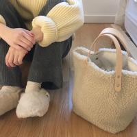 China Women Winter Lamb Wool Crossbody Shoulder Bag 20x10cm Warm Casual Handbag Beige Khaki for sale