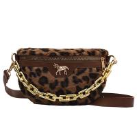 China Plush Lambs Wool Fluffy Fur Women Waist Bag Small Fashion Fabric Winter Female Designer Handbags 20x10cm for sale
