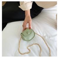 China Plush Mini Shoulder Bag for Girls 300x250x60mm Cute Coin Purse Patent Leather Children Messenger Bag for sale