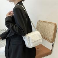 China Plush Women's Shoulder Crossbody Bag 300x250x60mm Lambs Wool Fluffy Fur Winter Handbag for sale