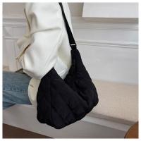 China PU Leather Women Messenger Bag Lightweight Shoulder Bag 20x10cm Customizable for sale