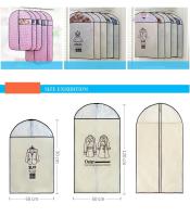 China Non Woven Fabric Garment Dust Cover 100x70cm Waterproof Dustproof with Zipper for sale