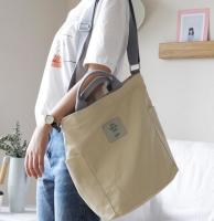 China Custom Canvas Shoulder Bag Zipper Women Messenger Bag Simple Handbag Letter Printing Tote 35x30cm for sale