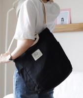 China Custom Canvas Shoulder Bag Zipper Women Messenger Bag Simple Handbag Letter Printing Tote 35x30cm for sale