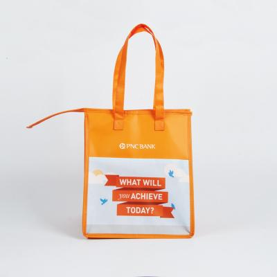 China Custom Non Woven Insulated Cooler Bag 32x37x25cm Reusable Thermal Lunch Tote for Outdoor Fitness for sale
