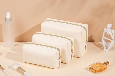 China Custom Logo Waterproof PU Makeup Bag Unisex Travel Cosmetic Case 1000pcs MOQ for sale