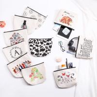 China Customizable Waterproof Travel Toiletry Bag PU Polyester 300 PCS MOQ for sale