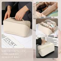China Custom Waterproof Makeup Bag 9.84x4.72x4.72 Inch Solid Color Cosmetic Pouch for Travel for sale