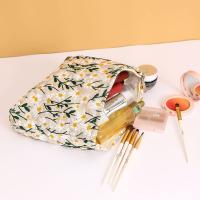 China Large Capacity Canvas Makeup Bag Travel Toiletry Organizer 0.1kg Custom Size for sale