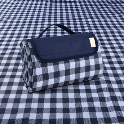 China Extra Large Outdoor Picnic Beach Blanket 80x60 Inch Foldable Lightweight Waterproof Sand Mat for sale