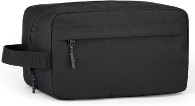 China Waterproof Hanging Toiletry Bag for Men 10x5x5.5 Inches Shockproof Travel Shaving Bag for sale