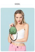 China Messenger Casual Small Canvas Bag Korean Style Cute Girl Crossbody Bag 20x15x8cm for sale