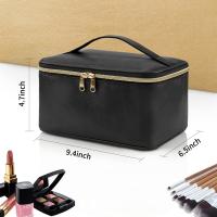 China Large Capacity Travel Makeup Bag Organizer 0.1kg Black Polyester Waterproof Cosmetic Case for sale