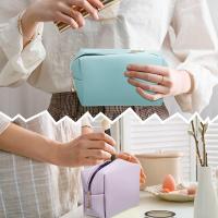 China Waterproof PVC Leather Cosmetic Bag 18x7x11cm Travel Makeup Pouch with Zipper for sale